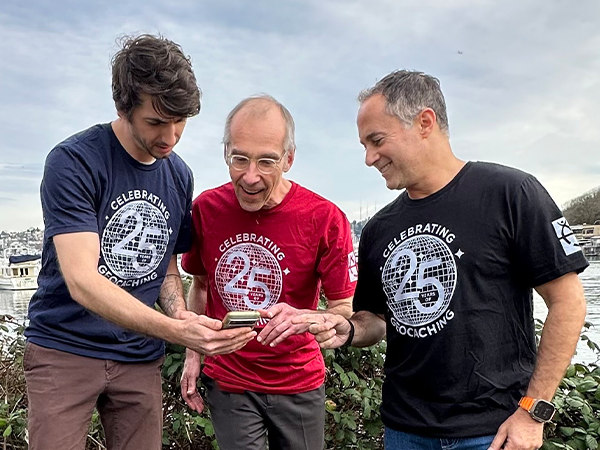 25 Years of Geocaching – Shop Geocaching